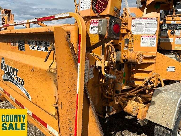 2006 Bandit Model 250 Tow Behind Wood Chipper - Michener Allen ...