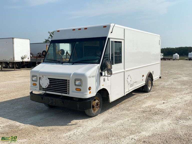 2007 Ford E-Series E-450 DRW S/A Cube Van - Michener Allen ...