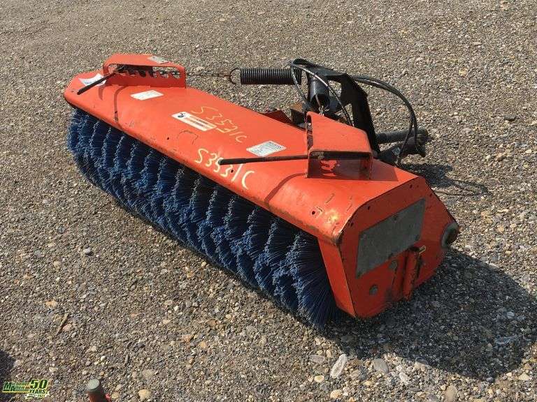 Kubota 60” Sweeper Kubota L2162 - Michener Allen Auctioneering Ltd
