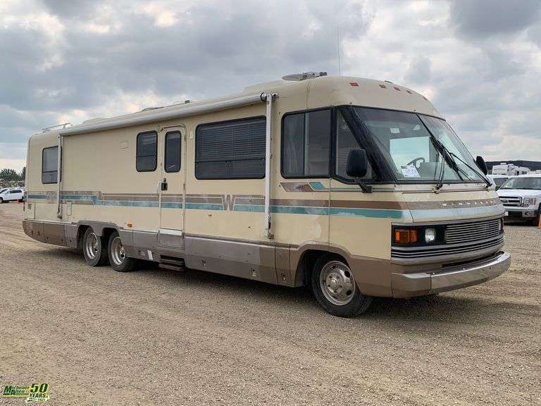 1989 Chevrolet P30 Winnebago Chieftain Class A Tag Axle v8 Gas 142550 ...