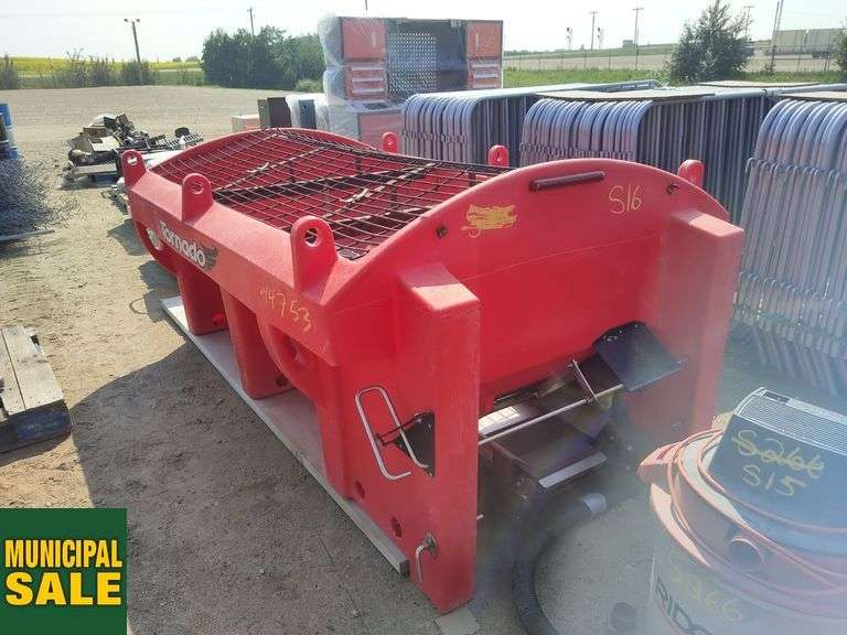 Western Tornado Sander - 2 Pieces - Michener Allen Auctioneering Ltd