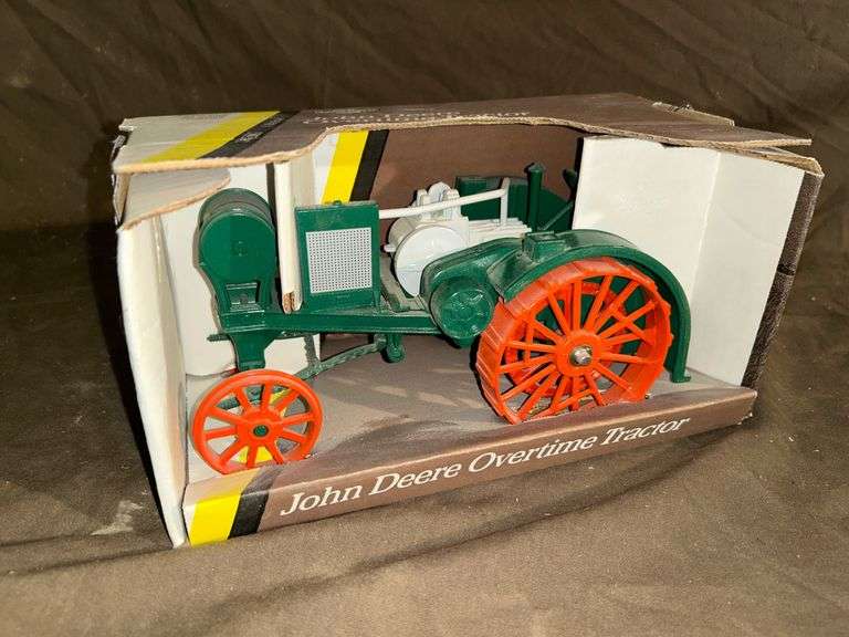 1:16 JOHN DEERE OVERTIME TRACTOR - McLaughlin Auctioneers, LLC- mc-bid.com