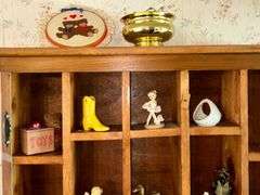 HANDMADE DISPLAY WITH TCHOTCHKES - McLaughlin Auctioneers, LLC- mc-bid.com