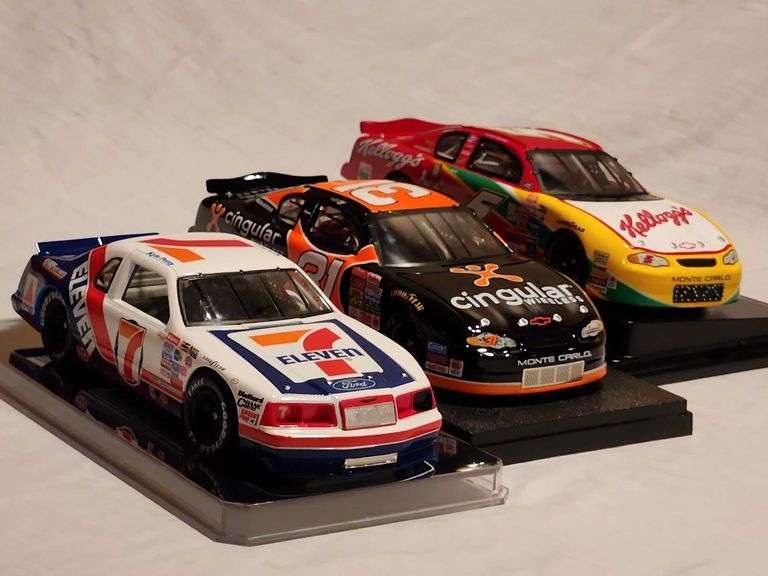 (3) 1:24 Scale Stock Cars: #7 ACTION Kyle Petty 7-11. 1985 Thunderbird ...