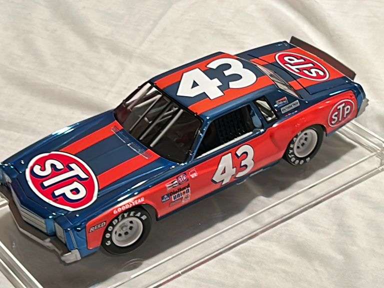 1:24 ACTION Stock Car #43 Richard Petty STP/Chevy 400 Win. 1980 Monte ...