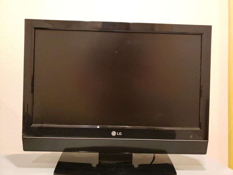 LG TV, Sound Bar and Speaker - McLaughlin Auctioneers, LLC- mc-bid.com