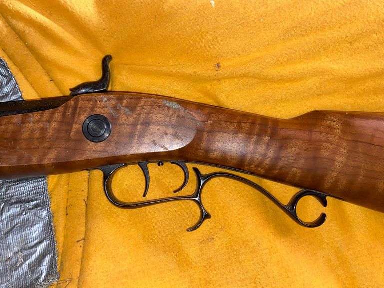 Thompson center arms 54 caliber Black powder rifle in soft sided case ...