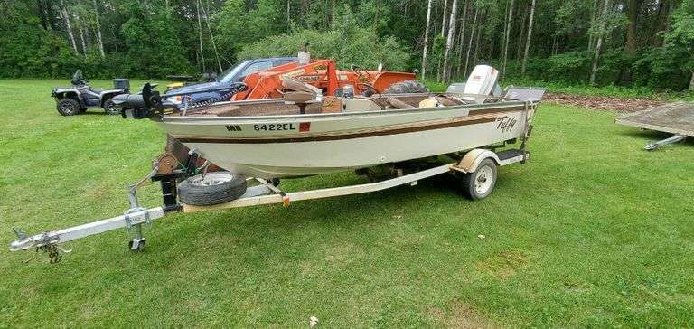 1982 Tuffy Rampage 15' Boat - McLaughlin Auctioneers, LLC- mc-bid.com