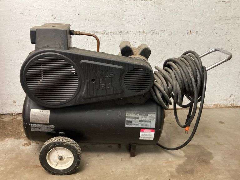 Campbell Hausfeld 4hp, 13 gallon air compressor - McLaughlin ...
