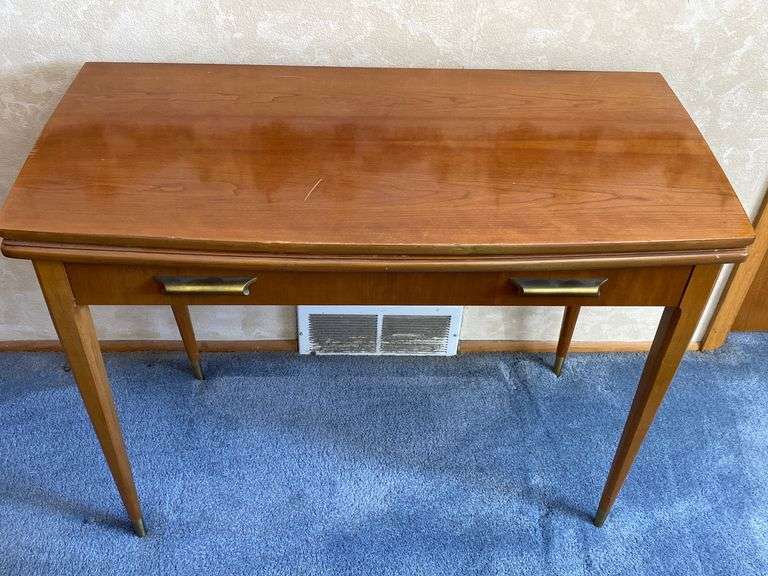 VINTAGE EXTENSION EXTENSOLE TABLE - McLaughlin Auctioneers, LLC- mc-bid.com