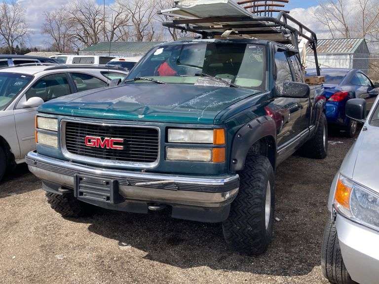1997 GMC Sierra - McLaughlin Auctioneers, LLC- mc-bid.com