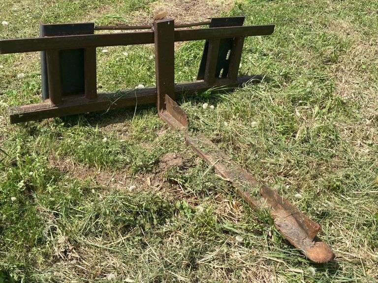 Root Ripper - McLaughlin Auctioneers, LLC- mc-bid.com