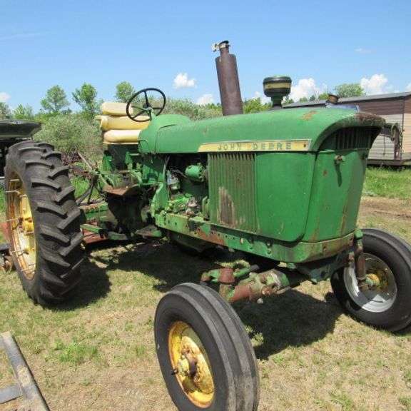 John Deere 3020 Tractor - McLaughlin Auctioneers, LLC- mc-bid.com