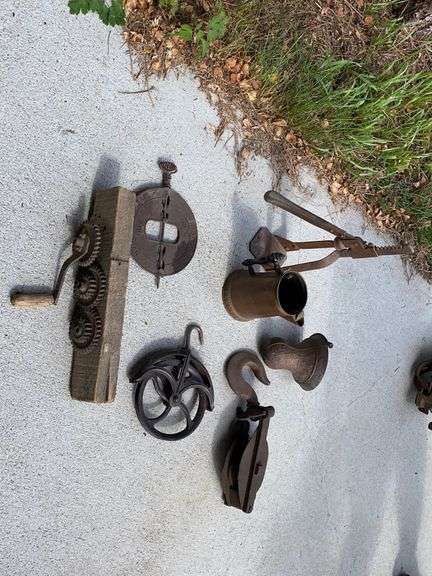 VINTAGE / ANTIQUE METAL ITEMS - McLaughlin Auctioneers, LLC- mc-bid.com