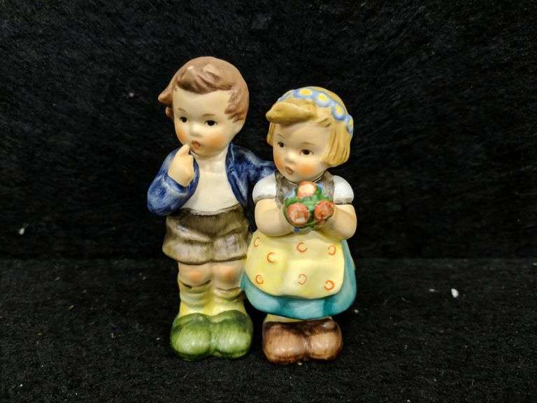 Hummel Figurine We Congratulate 5 High Mariner Auctions 