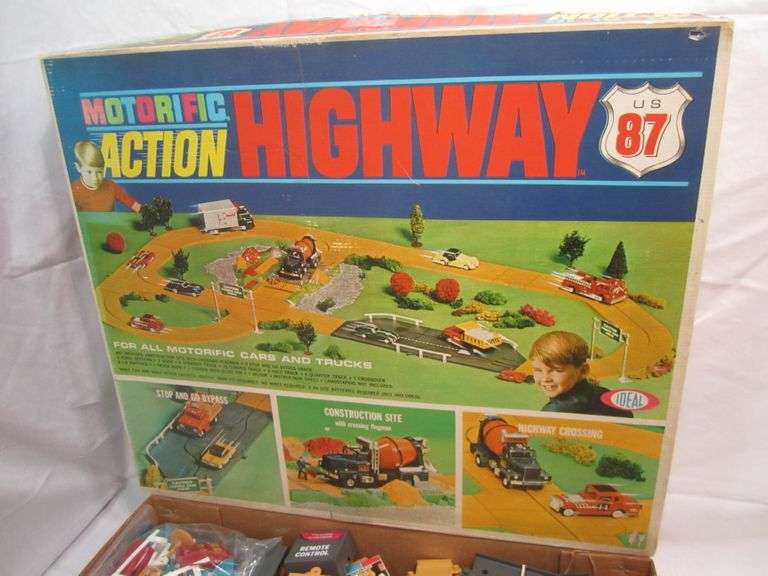 Motorific Action Highway play set in box - Mark Van Hook, Auctioneer