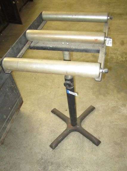 Craftsman adjustable height roller stand - Mark Van Hook, Auctioneer