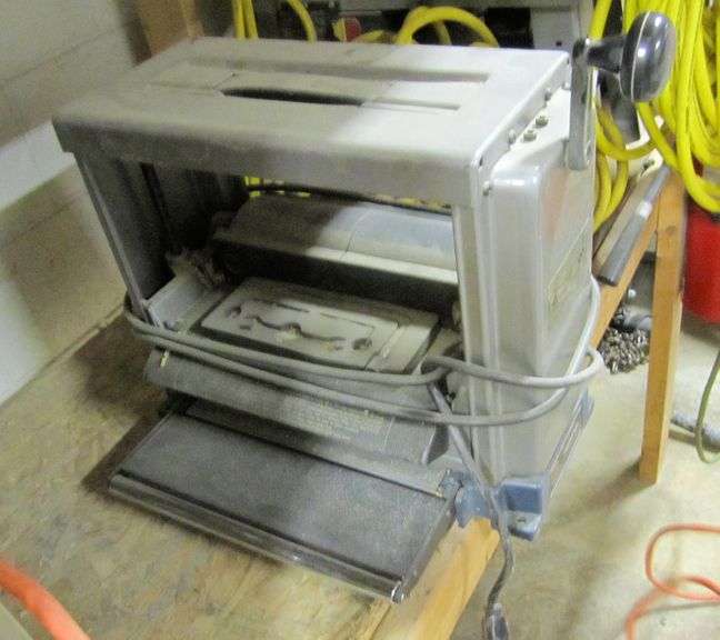 Ryobi AP-12 12 5/16" planer - Mark Van Hook, Auctioneer