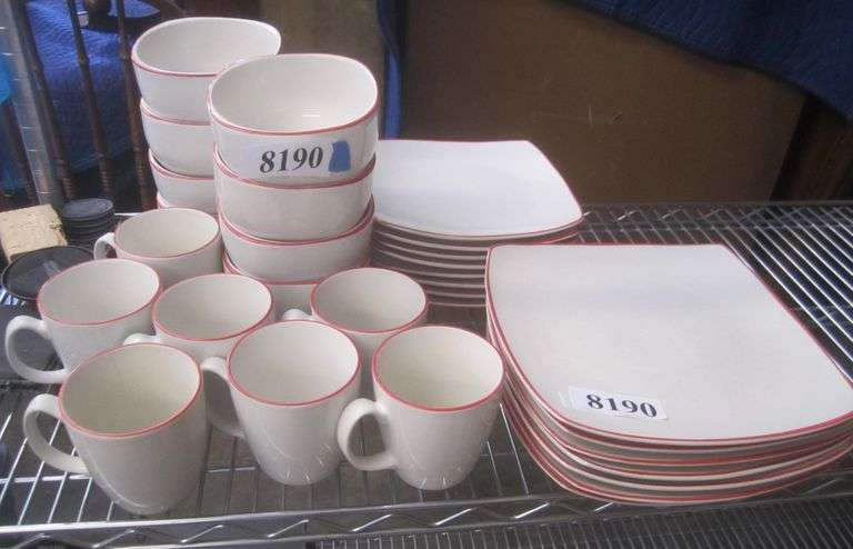 Red rim dinnerware set - Mark Van Hook, Auctioneer