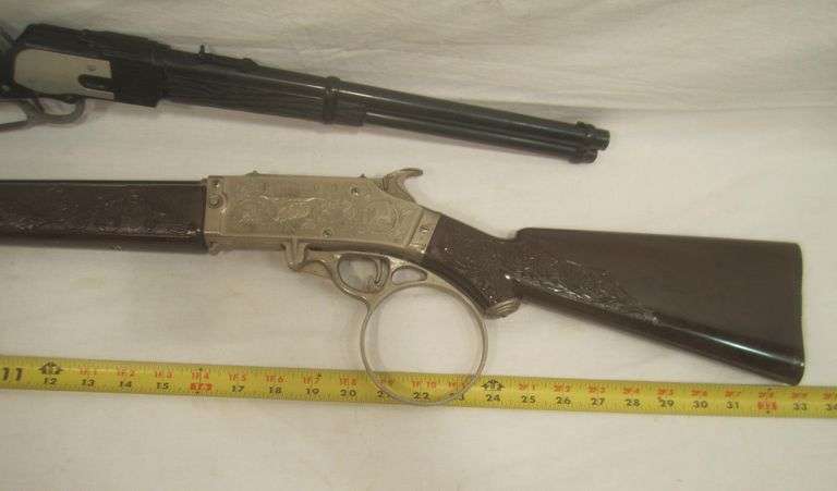 Toy Mattel Shootin' Shell rifle, Hubley Rifleman cap rifle - Mark Van ...
