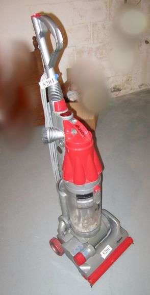 Dyson DC07 Target Red vacuum, working well - Mark Van Hook, Auctioneer
