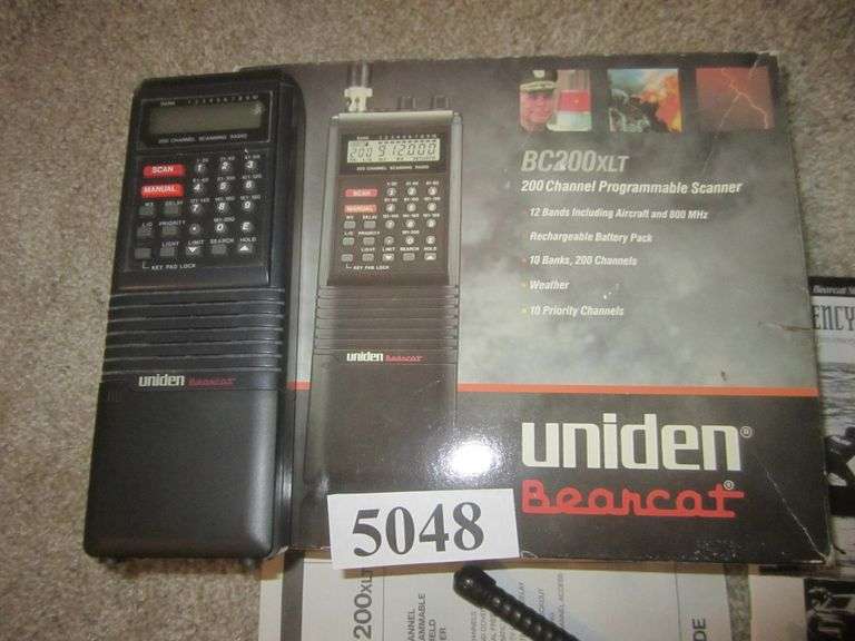 Bearcat Uniden BC200XLT handheld scanner in box with manual - Mark Van ...