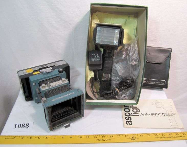 Tektronix C-30A oscilloscope camera w/ Polaroid back, Ascor light 1600 ...