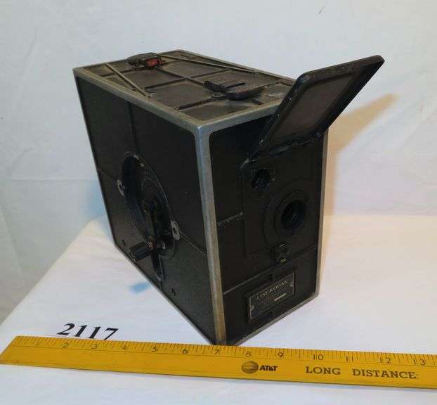 Cine Kodak Model A hand crank 16mm movie camera - Mark Van Hook, Auctioneer