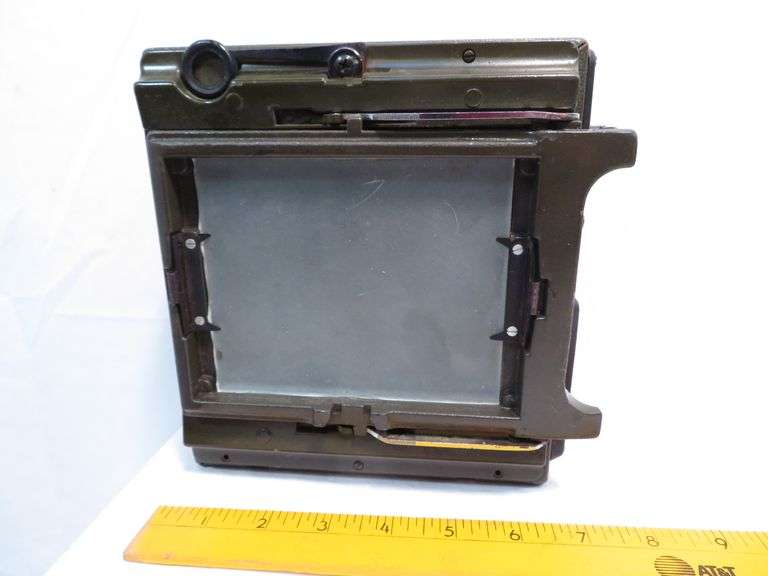 US Army Signal Corps Graflex KE-12(1) Combat Graphic press camera - Mark Van Hook, Auctioneer