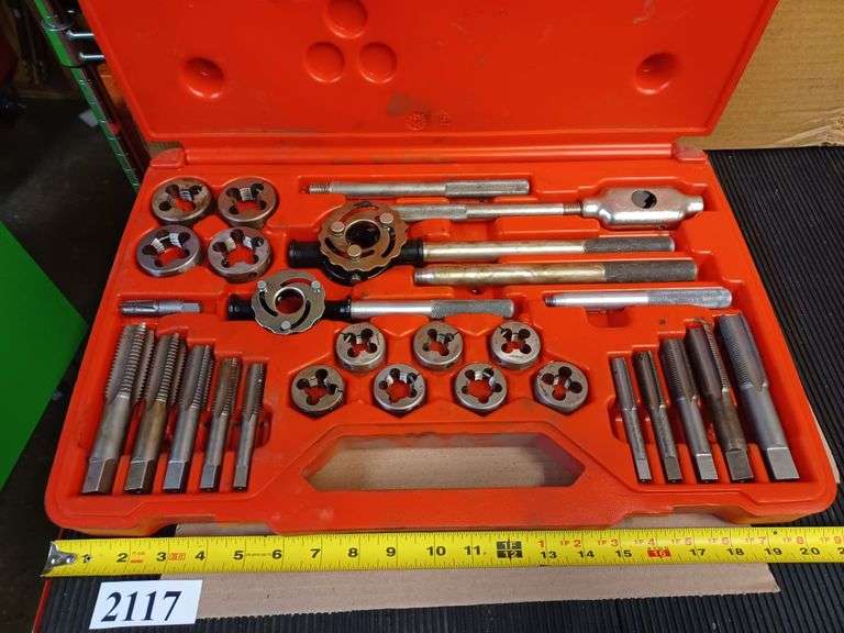 Snap-On TD9902B 25 piece tap and die set in case - Mark Van Hook ...