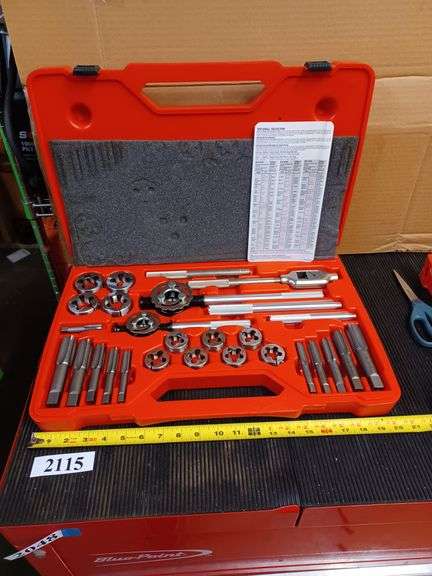 Snap-On TDM99117B 25 piece metric tap and die set in case - Mark Van ...