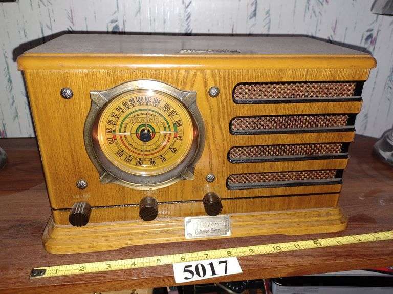 Reproduction Thomas collector radio with side cassette player, working ...