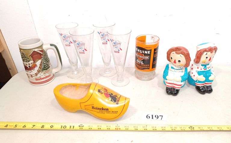 Budweiser beer mug, Heineken wooden shoe, beer glasses, Harley mug ...