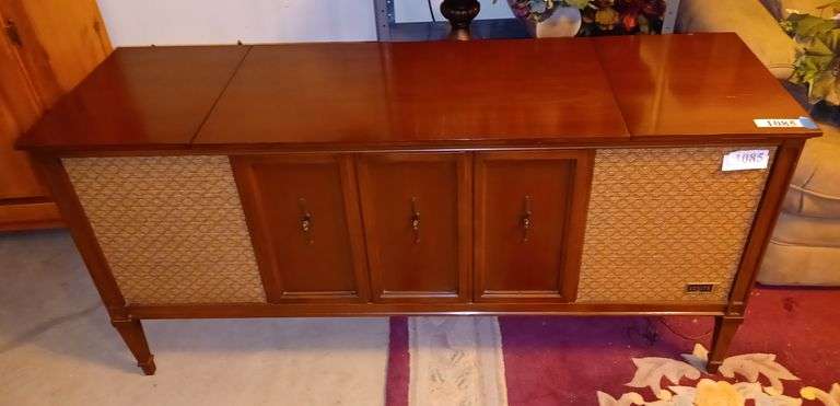 Zenith mid-century console stereo record player. - Mark Van Hook ...