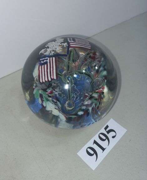 Large heavy patriotic paperweight - Mark Van Hook, Auctioneer