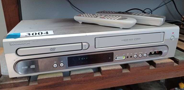 Magnavox dvd player/ VHS deck - Mark Van Hook, Auctioneer