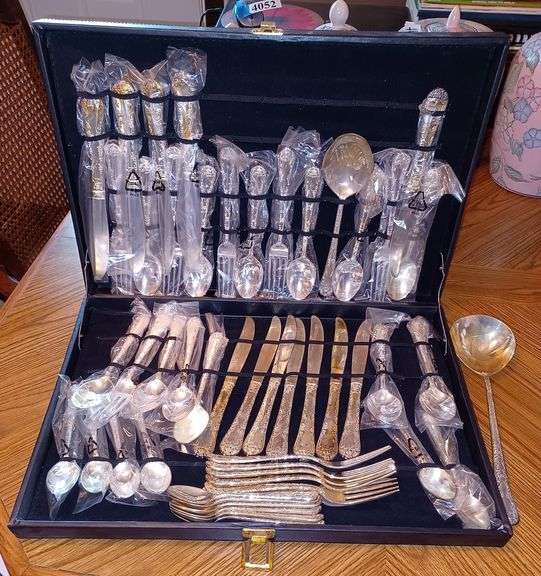 Large set of China silver plate flatware - Mark Van Hook, Auctioneer