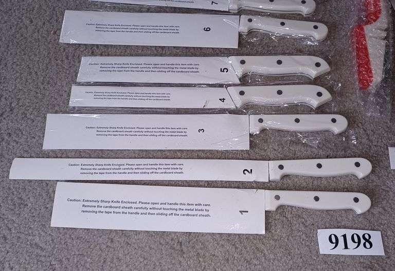 New in packaging Showtime Six Star complete knife set with block ...