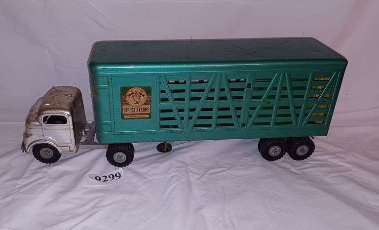 Vintage steel Structo Farms semi truck - Mark Van Hook, Auctioneer