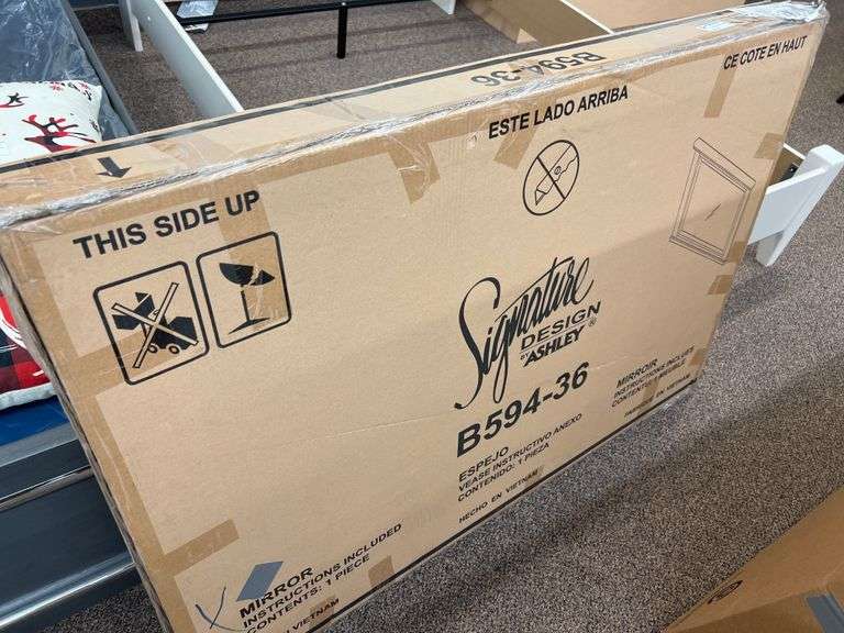 ASHLEY FUNITURE B594-36 MIRROR 1 PC - North American Auction LLC