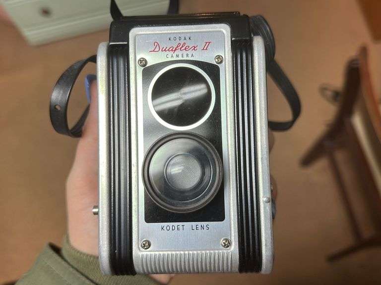Kodak Duaflex ll Camera & Duaflex Flasholder - Ness Bros Realtors ...
