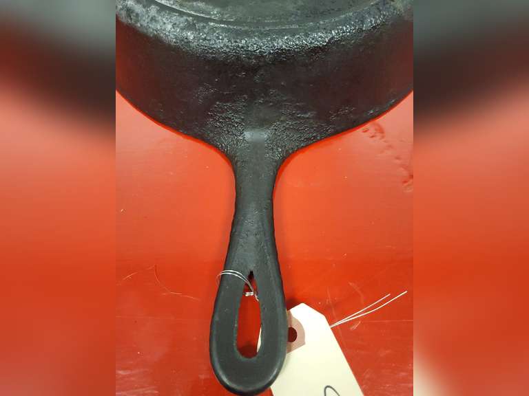 Antique Cast Iron Skillet with Gate Mark and Heat Ring - Northern ...