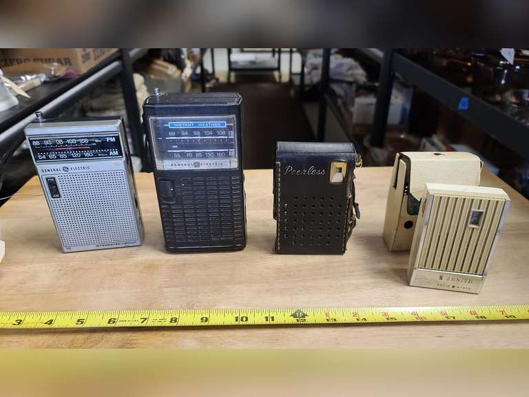 Vintage radios (Peerless, General Electric, Zenith).