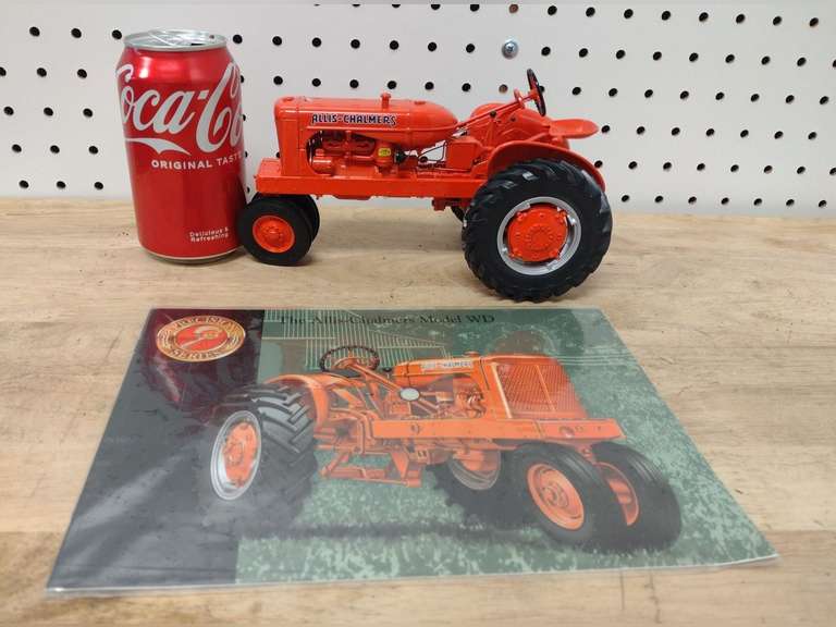 Ertl Allis-Chalmers model WD tractor - Northern Kentucky Auction, LLC
