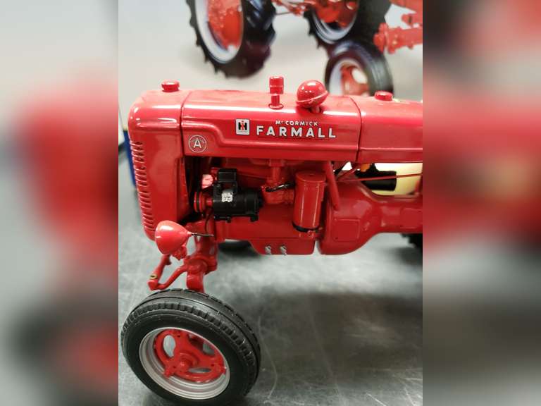 Farmall Model A Farm Tractor die cast replica 1:12 scale by the ...
