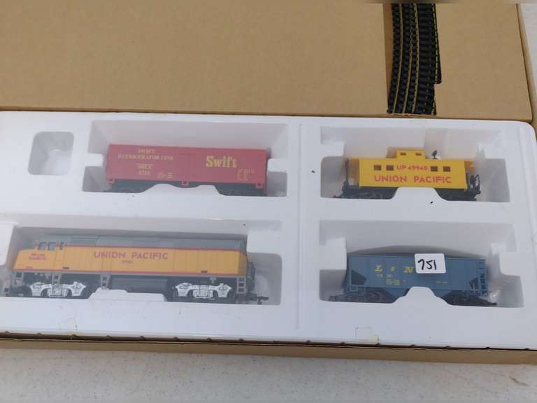 Life-like HO scale electric train set, appears to be new in box.