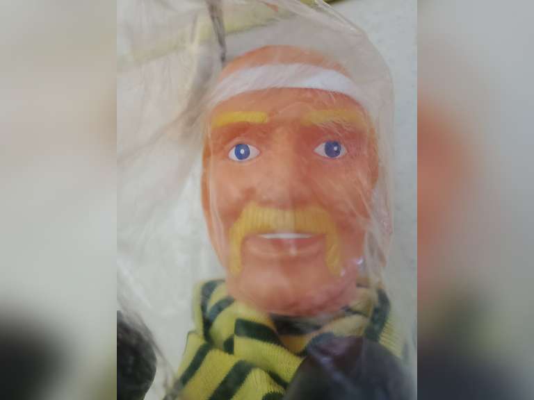 "Hulk Hogan" Punching Puppet- In Original Package