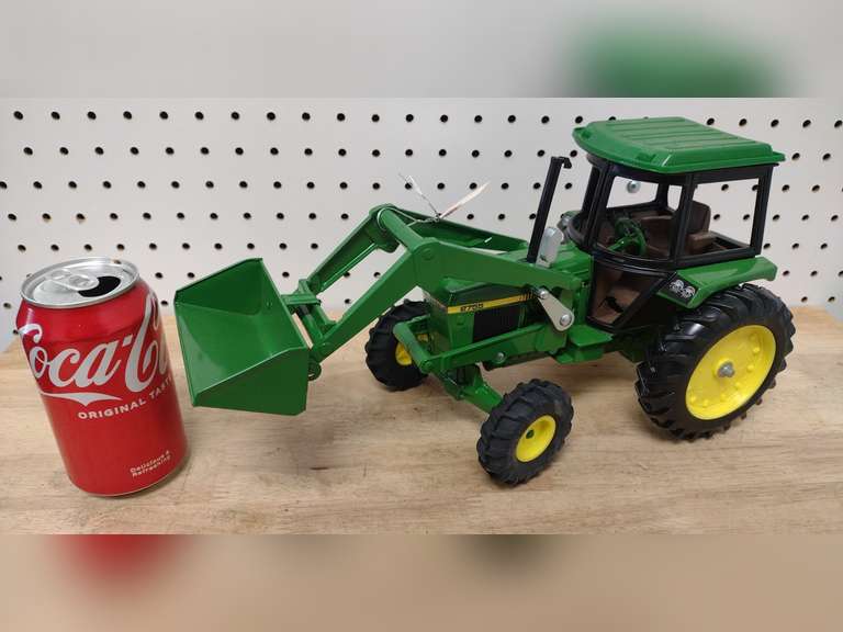 Ertl John Deere 2755 with front end loader - Northern Kentucky Auction, LLC