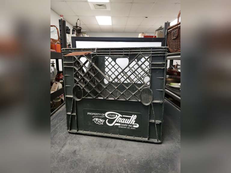 Louis Trauth plastic milk crate - Northern Kentucky Auction, LLC
