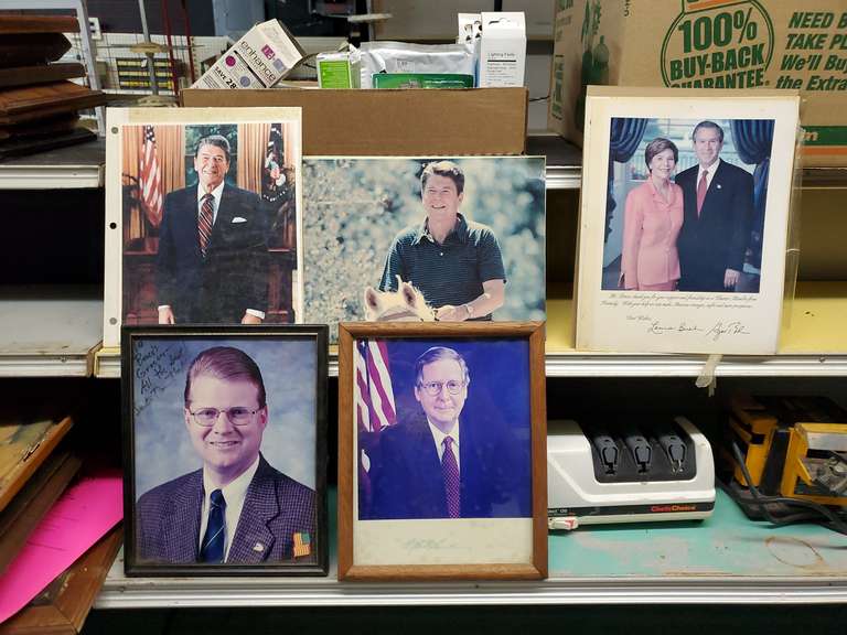 Political Photos - Ronald Reagan, George & Laura Bush, Mitch McConnell ...